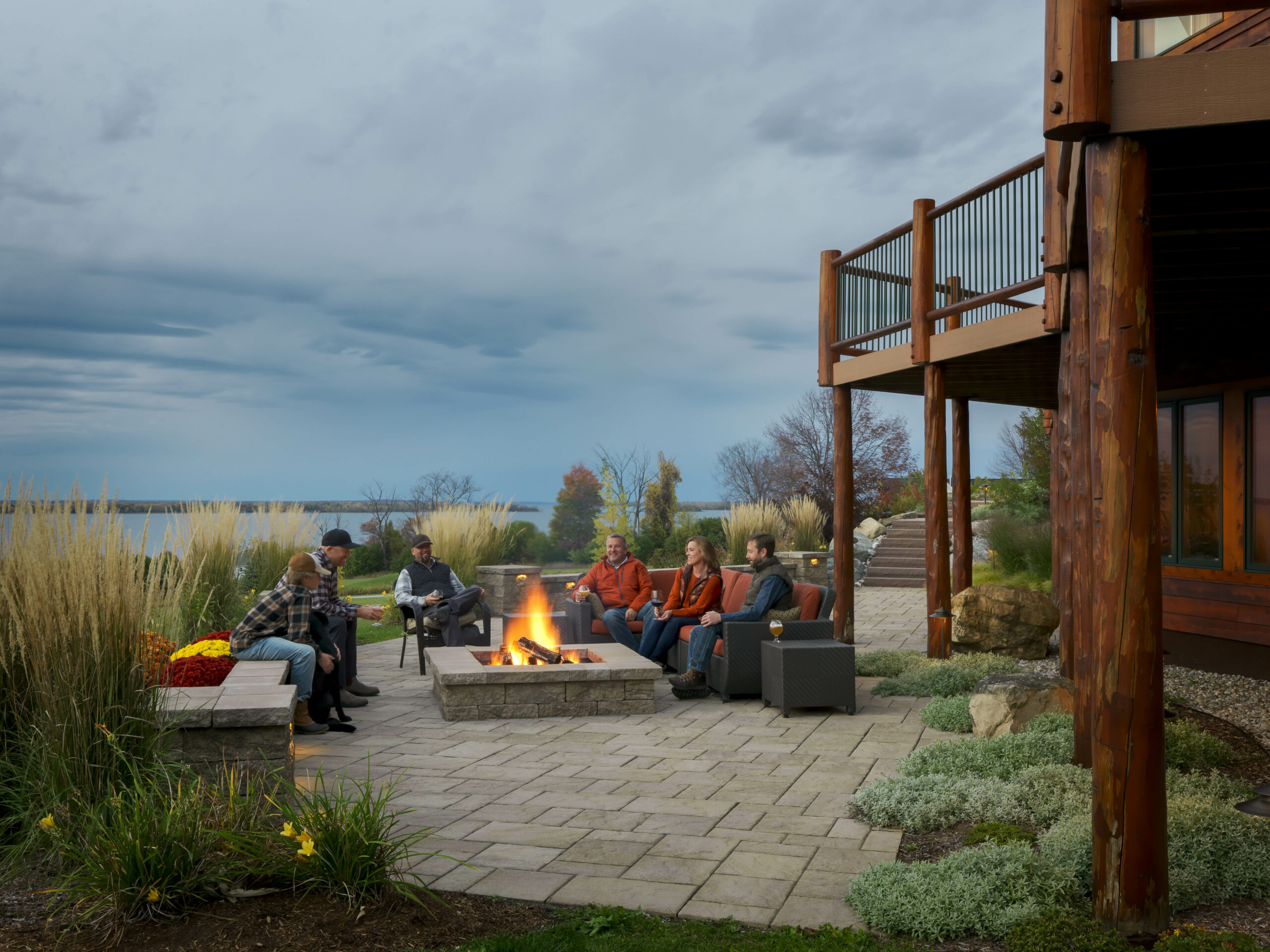 5 Landscape Design Features That Instantly Elevate Your Home - di ...